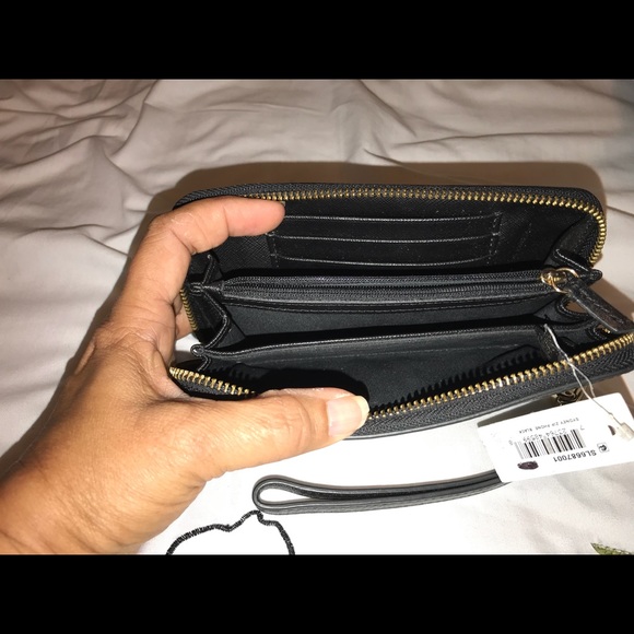 Fossil | Bags | Fossil Zip Phone Wallet | Poshmark